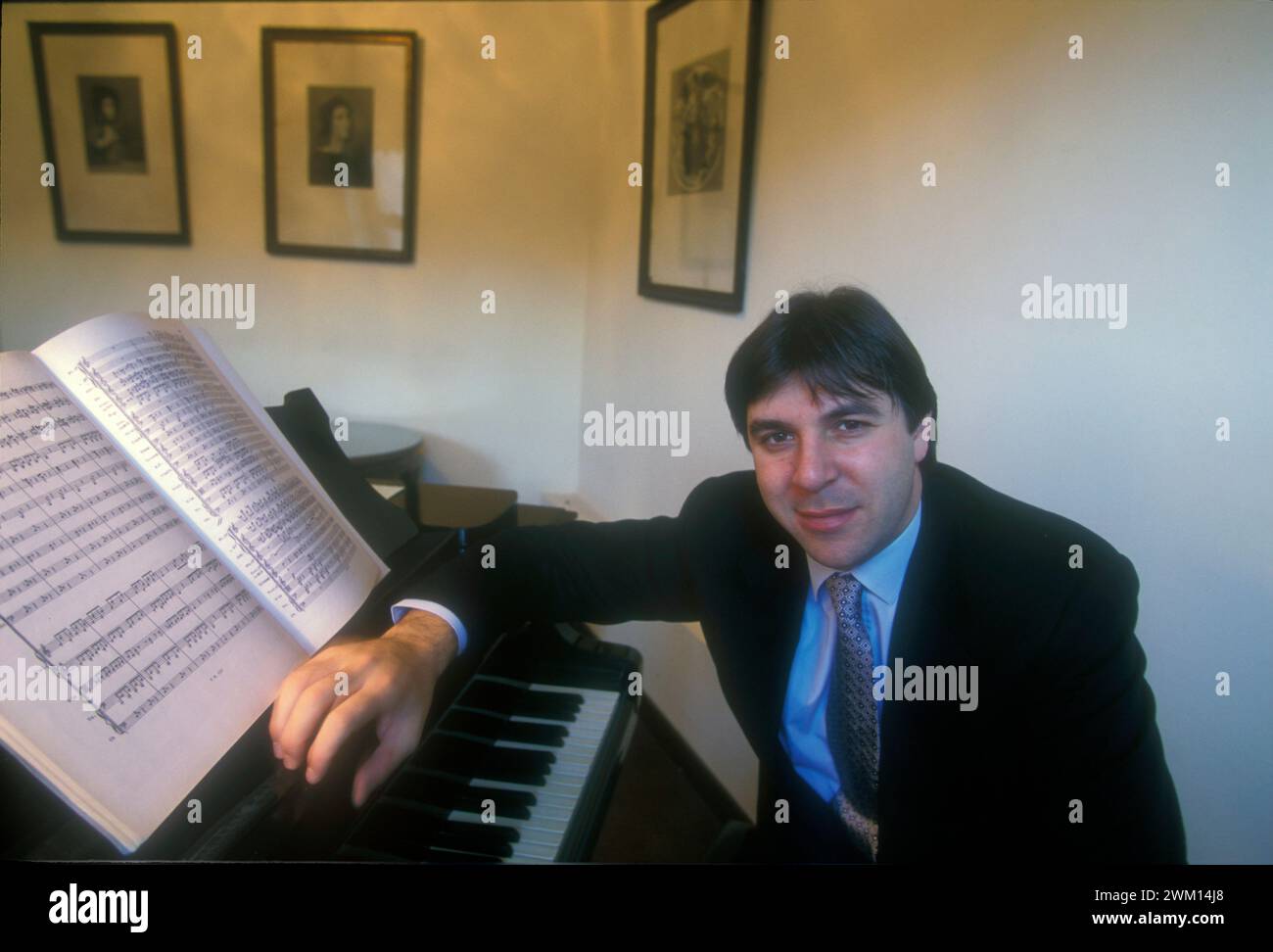 3828636 Daniele Gatti; (add.info.: Italian conductor Daniele Gatti (1990) / Il direttore d ...