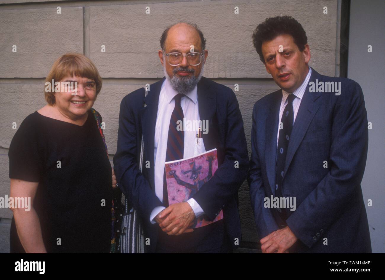 Female literary critics hi-res stock photography and images - Alamy