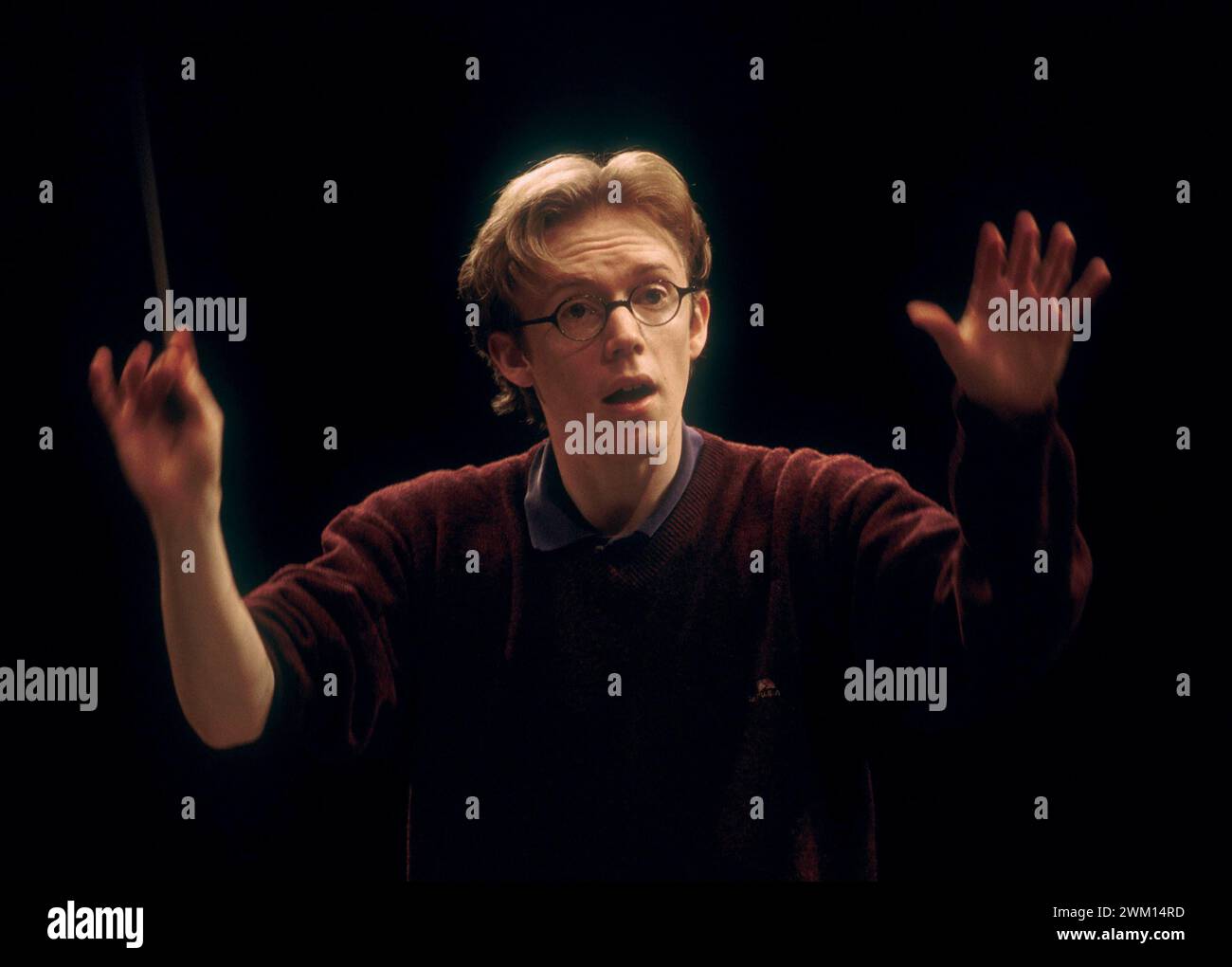 3828917 Daniel Harding; (add.info.: Milan, Piccolo Theater, 1999 ...