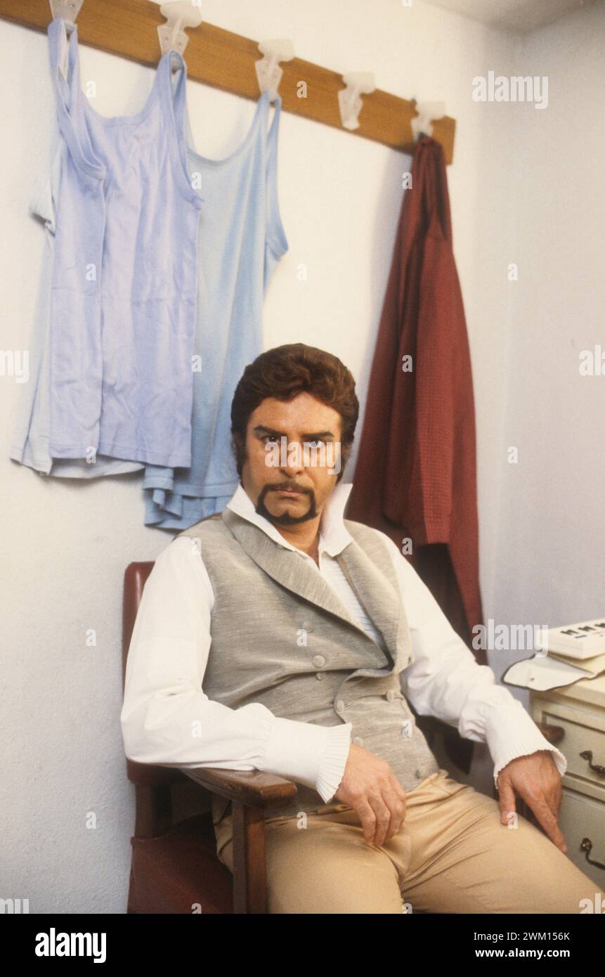 Musica in diretta 2024 hi-res stock photography and images - Alamy