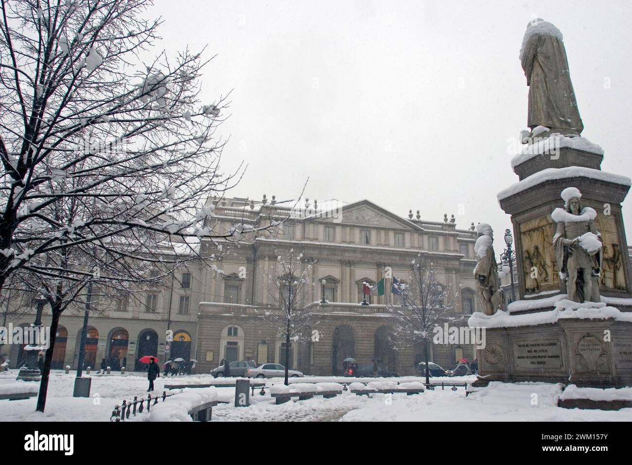 Horizontal la scala theater hi-res stock photography and images - Alamy