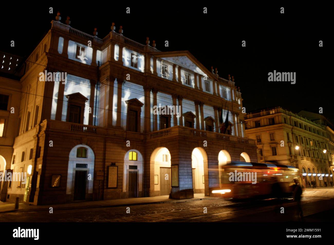 Eventi milano hi-res stock photography and images - Alamy