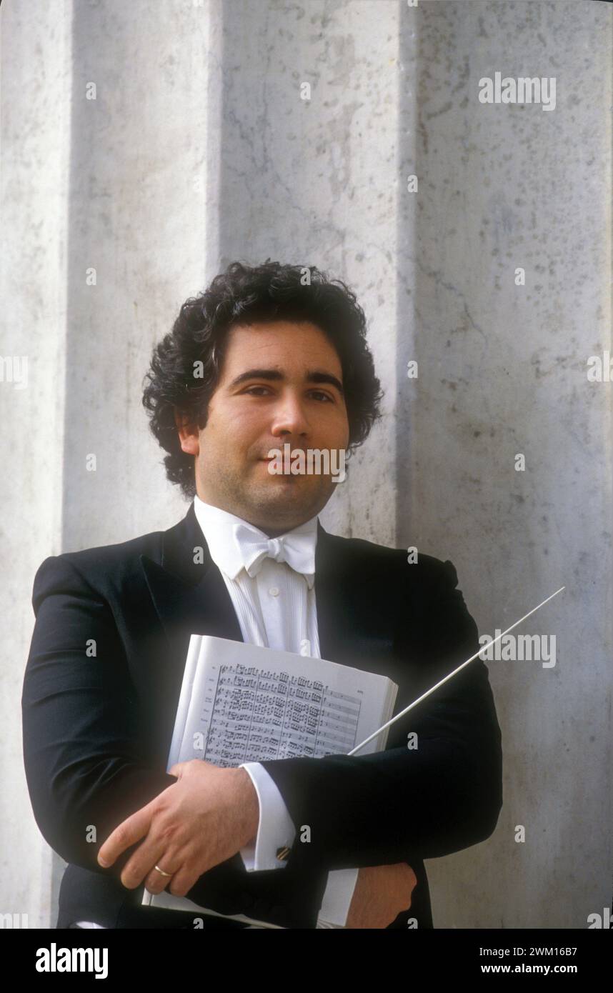 3830453 Carlo Rizzi; (add.info.: Genoa, 1991. Italian conductor Carlo ...