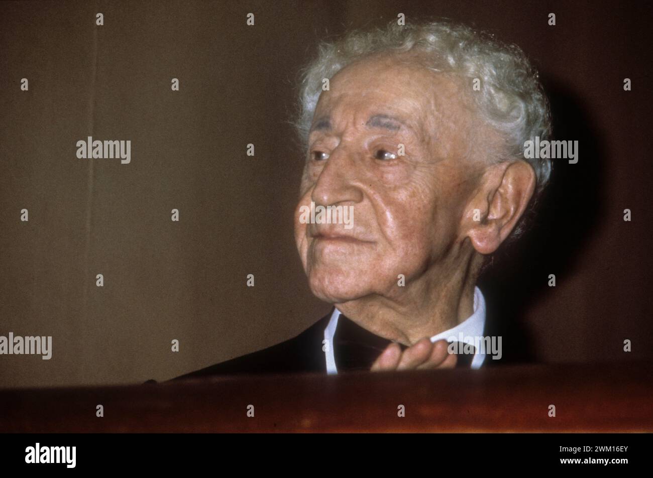 Arthur rubinstein 1979 hi-res stock photography and images - Alamy