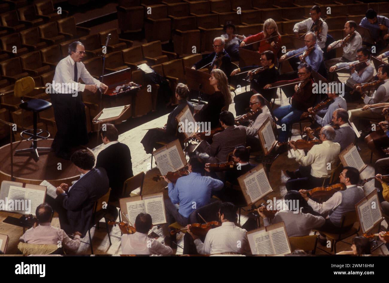 Orchestra dell hi-res stock photography and images - Alamy