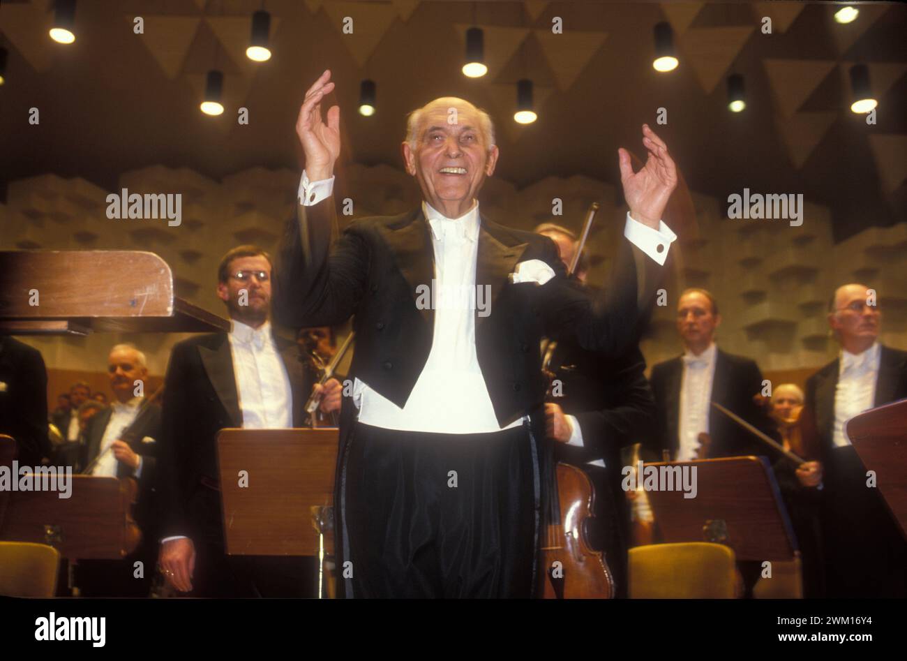 3830954 Geor Solti; (add.info.: Hungarian-British conductor Geor Solti ...