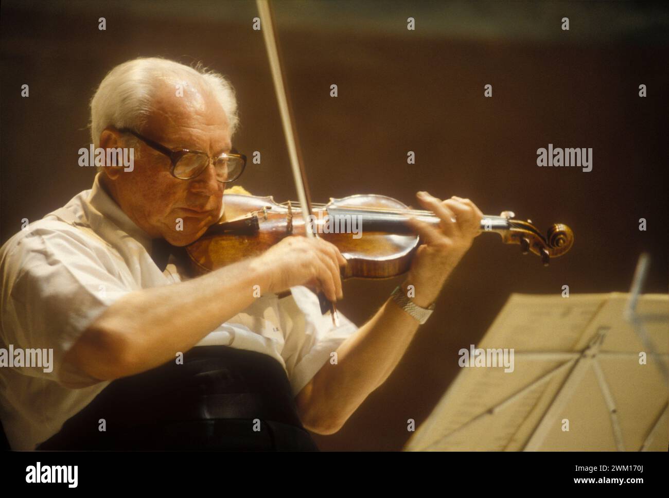 3831034 Isaac Stern; (add.info.: Rome, 1995. Violinist Isaac Stern ...