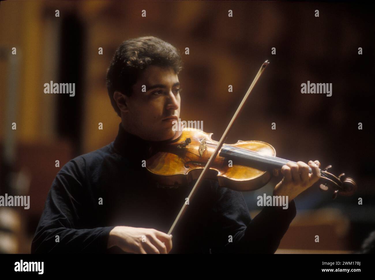 Russian violinists hi-res stock photography and images - Alamy