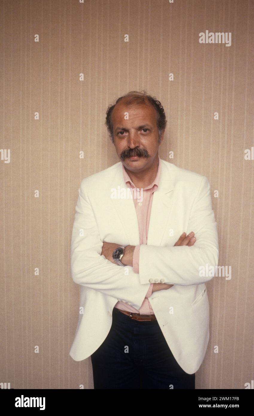3831619 Jean Becker; (add.info.: Cannes Film Festival 1983. French ...