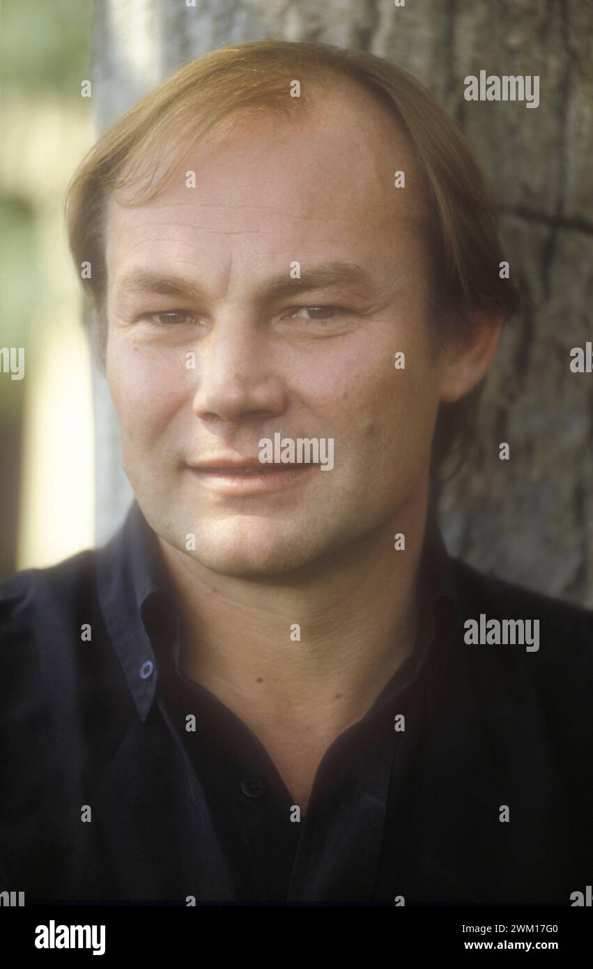 Klaus maria brandauer hi-res stock photography and images - Alamy
