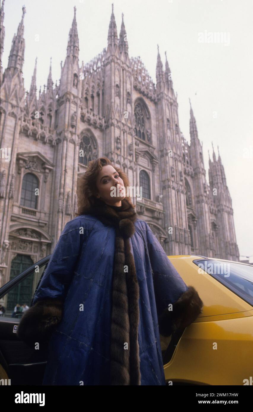 Modelle americane hi-res stock photography and images - Alamy