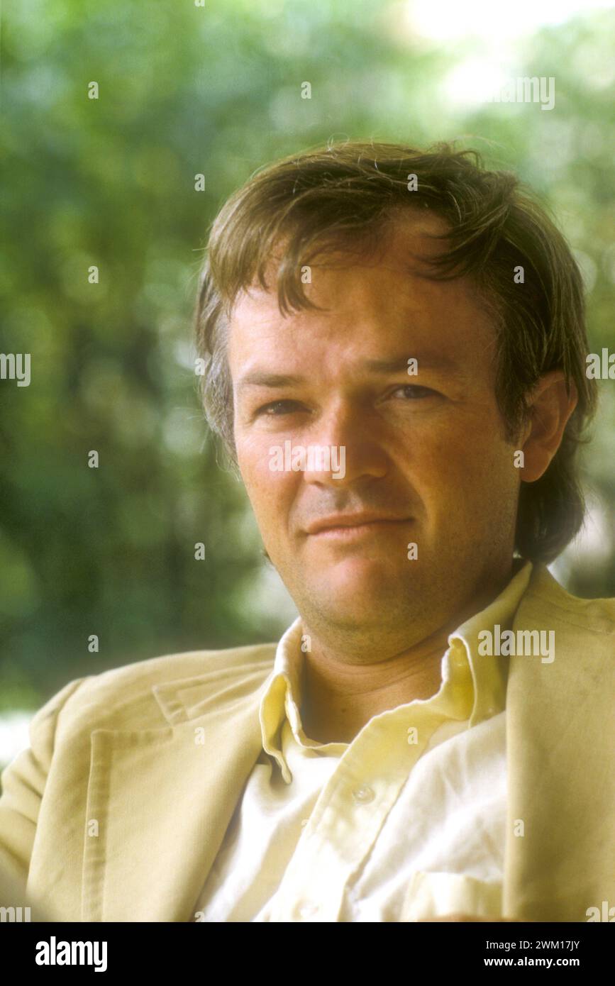 Lou castel hi-res stock photography and images - Alamy