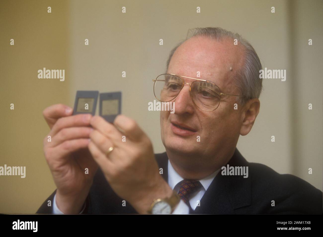 American biologists hi-res stock photography and images - Alamy