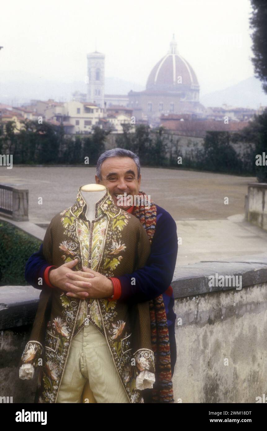 Italian costumisti hi-res stock photography and images - Alamy