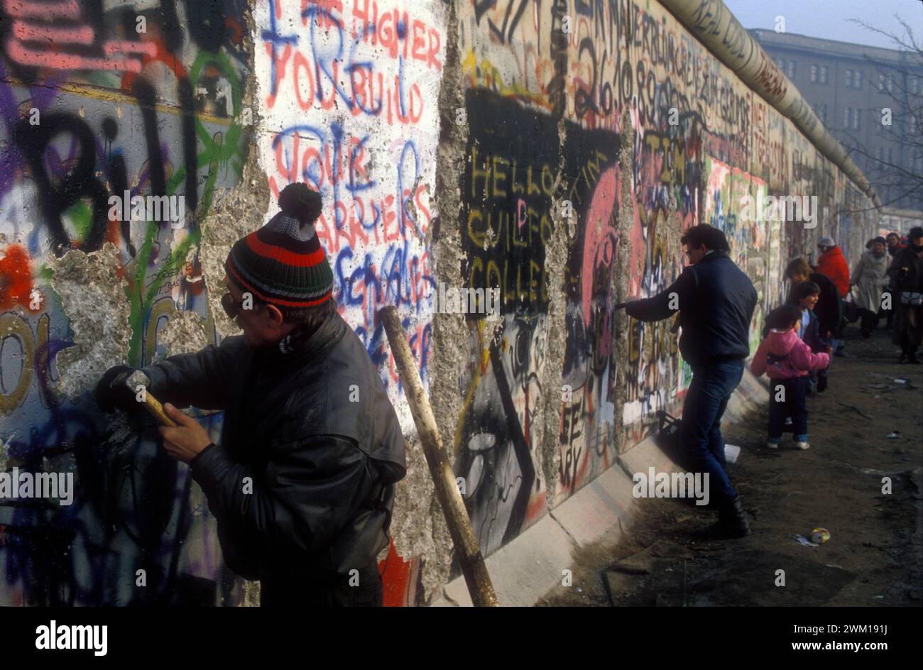 Muro di berlino ovest di berlino hi-res stock photography and images ...