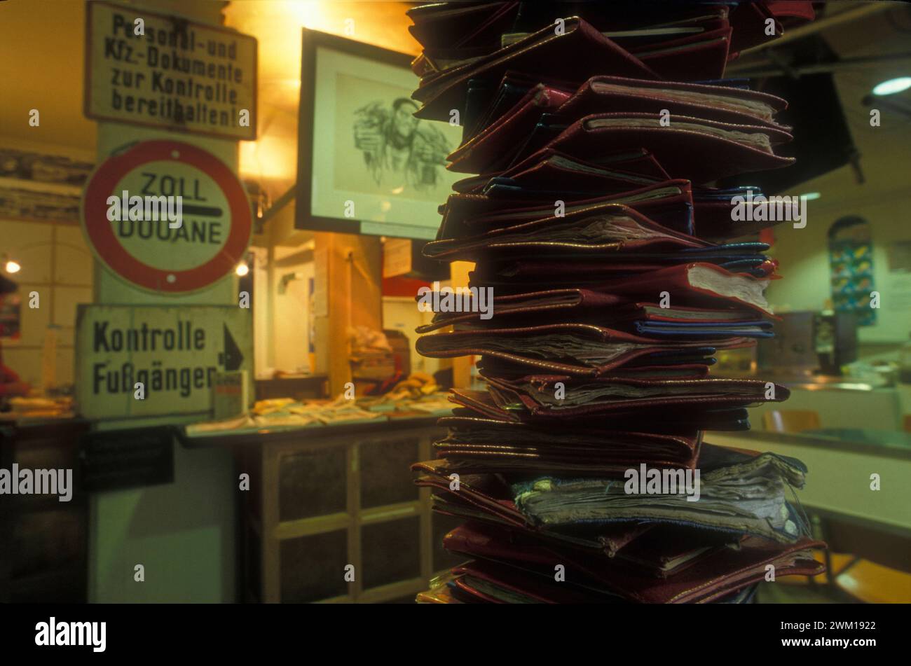 Museo haus am checkpoint charlie hi-res stock photography and images ...