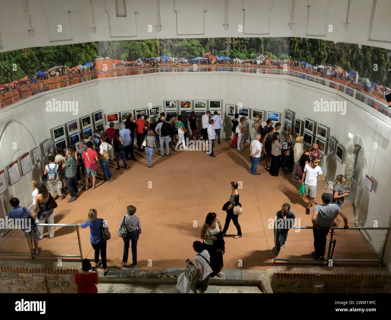 Reportage di persone hi-res stock photography and images - Alamy