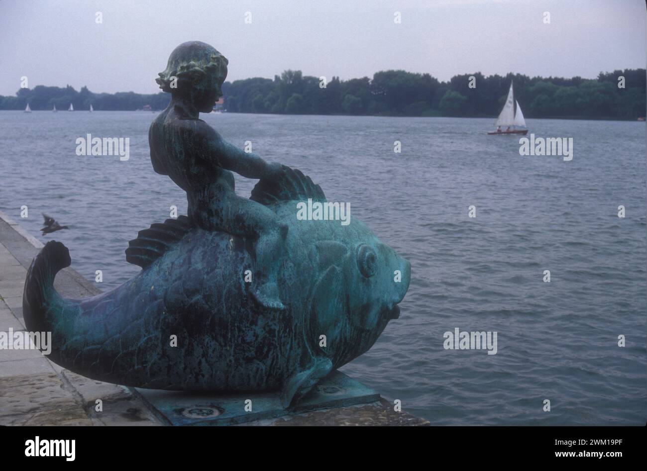 Laghi laghi artificiali hi-res stock photography and images - Alamy