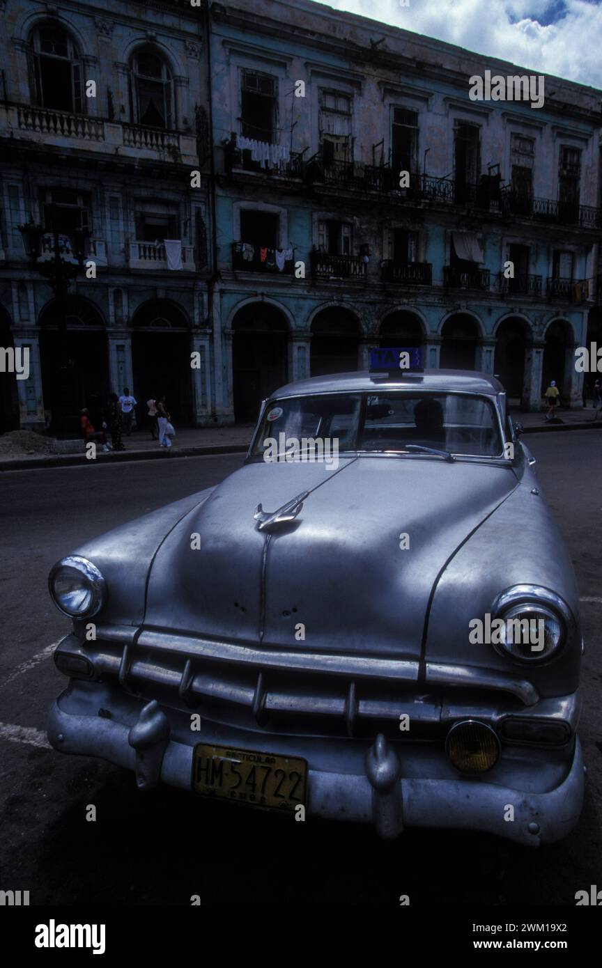 Vecchia automobile a cuba hi-res stock photography and images - Alamy