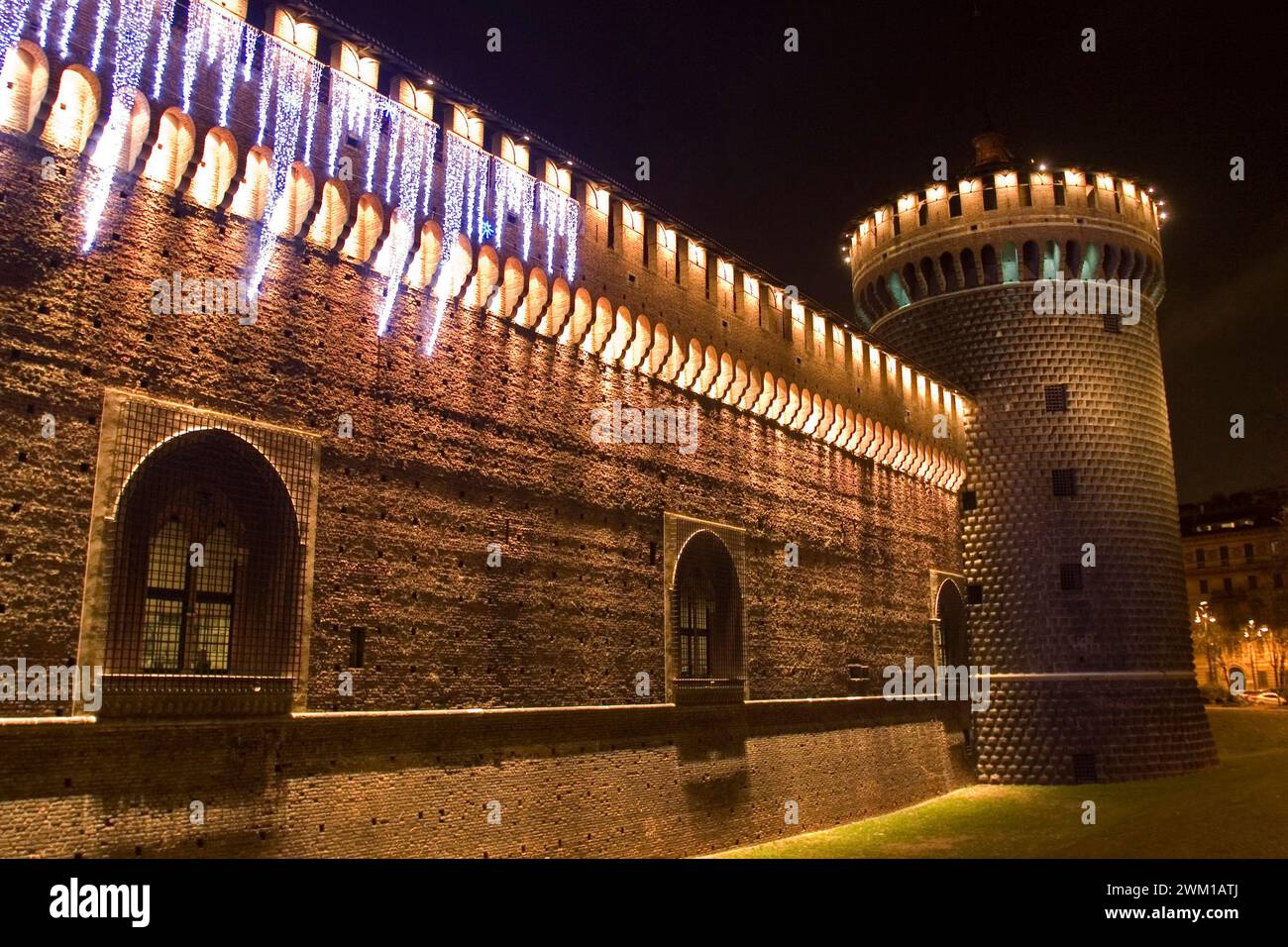 Luminarie milano hi-res stock photography and images - Alamy