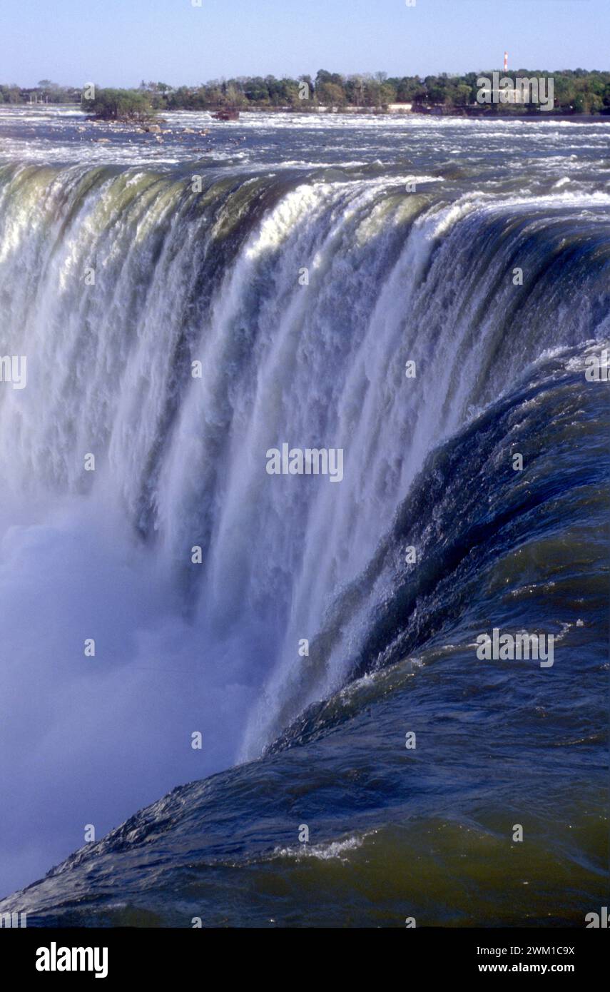 4067053 Niagara Falls; (add.info.: Niagara Falls Cascate del Niagara ...