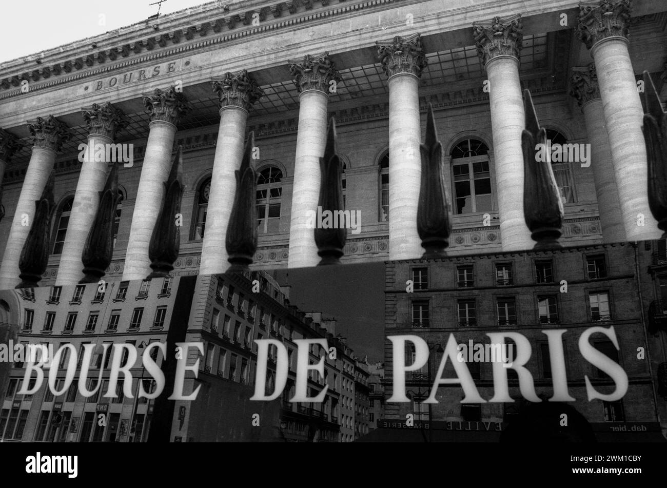 Bw edificio hi-res stock photography and images - Alamy