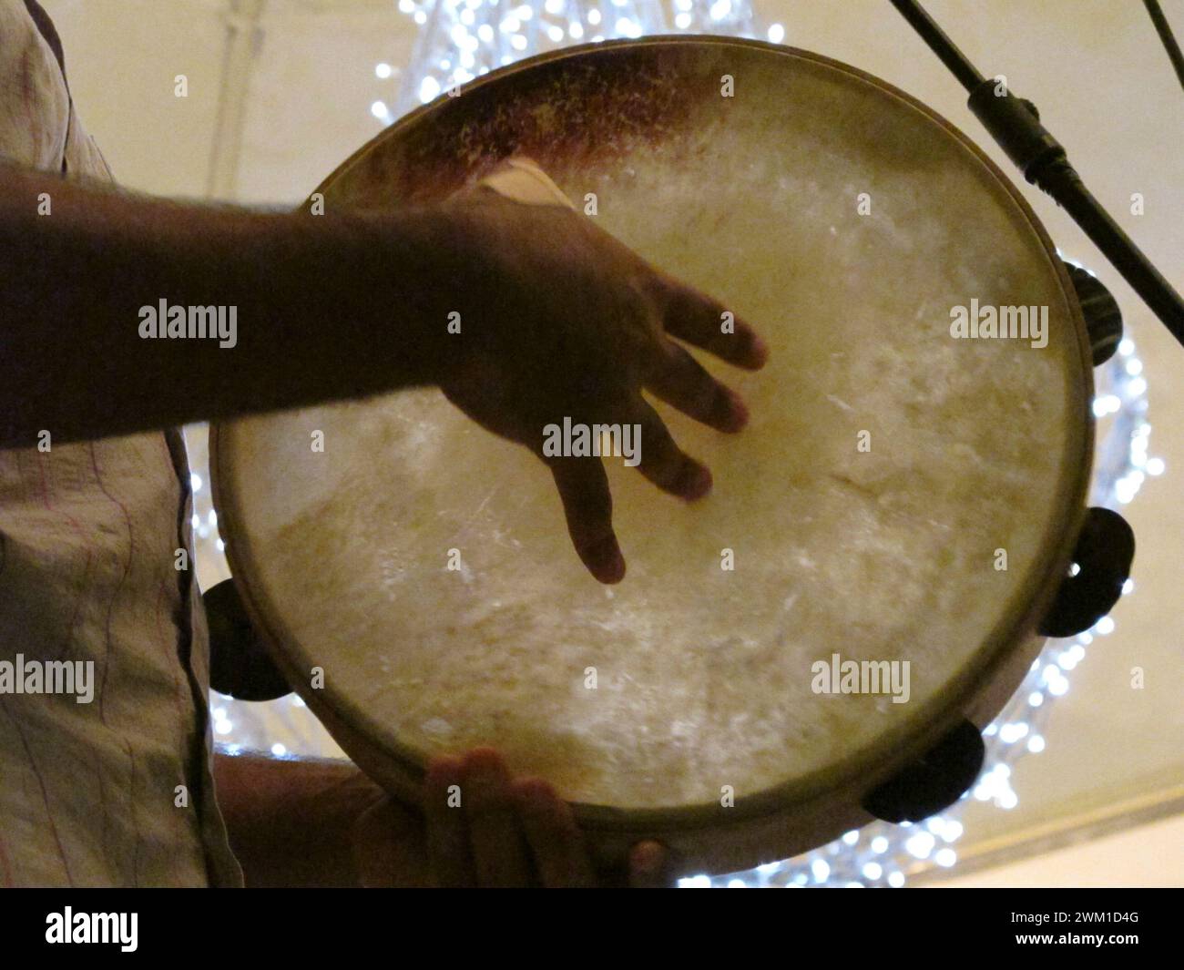 Pizzica tambourine hi-res stock photography and images - Alamy