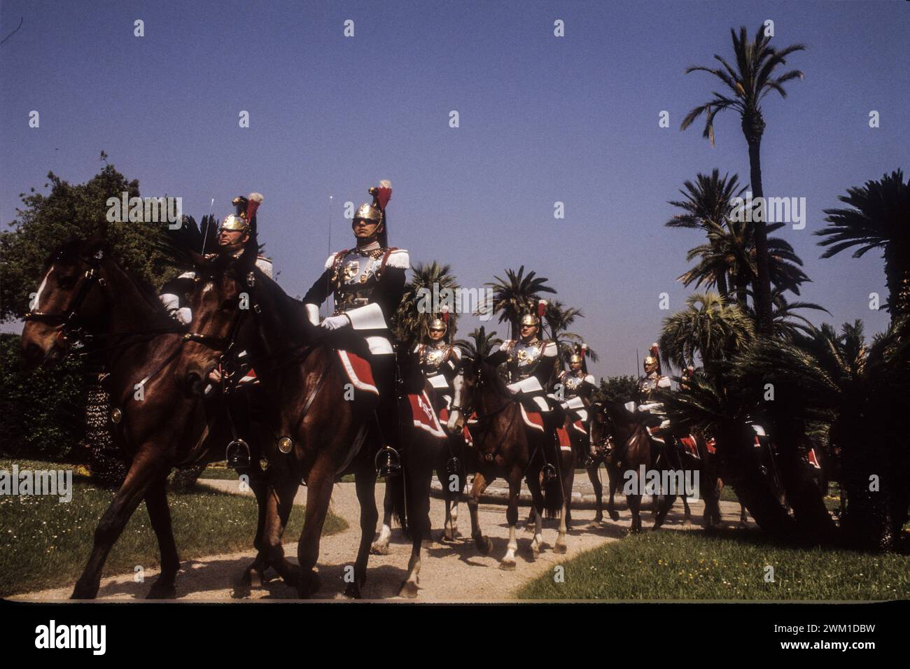 4067478 Rome, 1985. Cuirassier on horseback in the gardens of the ...