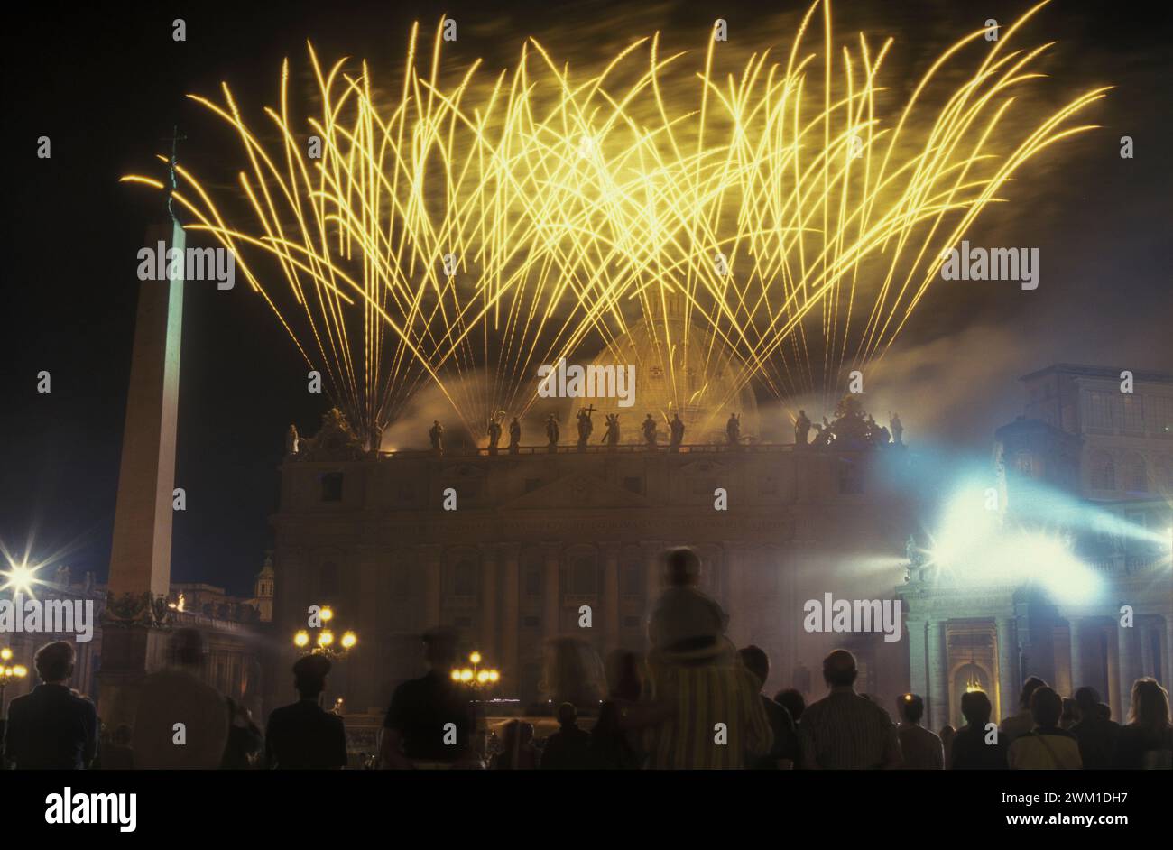 4067571 Vatican City, September 30, 1999. Fireworks for the restoration ...