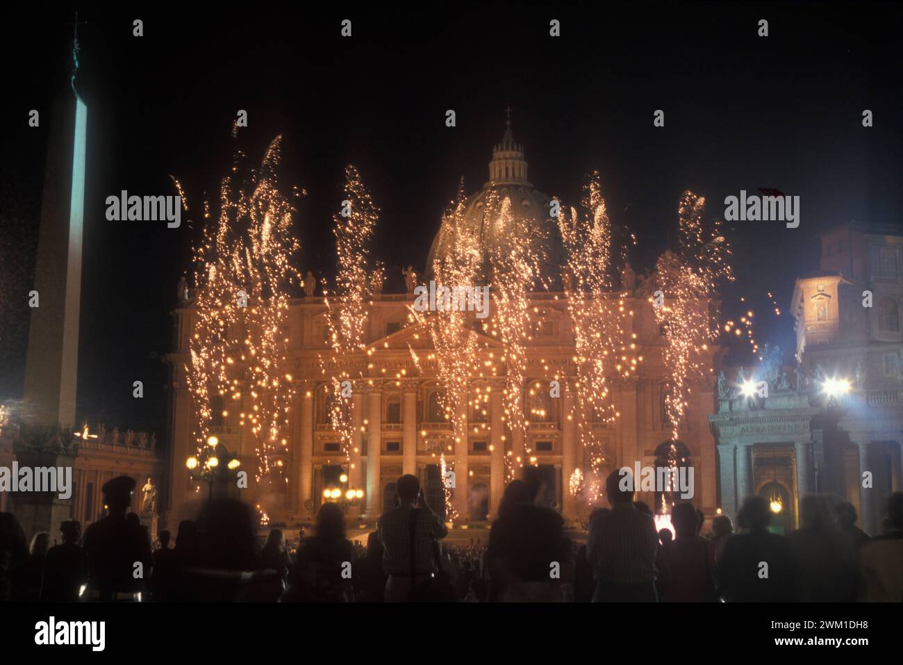 4067574 Vatican City, September 30, 1999. Fireworks for the restoration ...