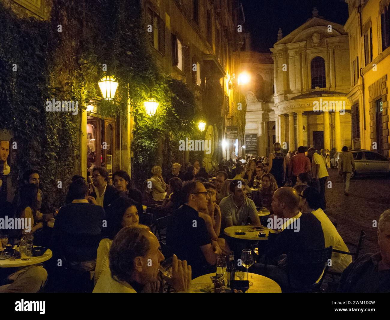 Sfondo di roma hi-res stock photography and images - Alamy
