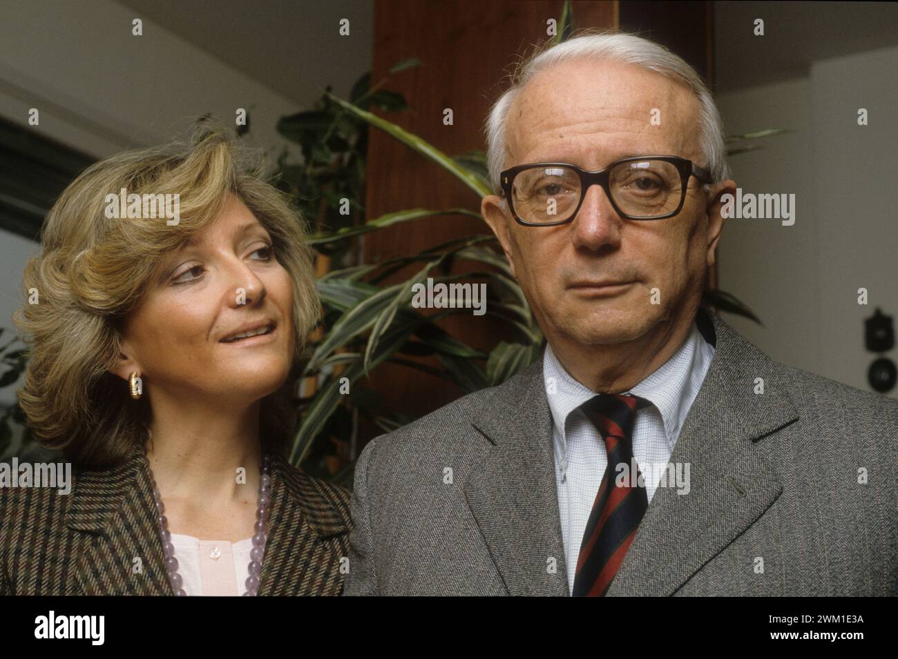 4067784 Milan, about 1988. Italian journalist Enzo Biagi in his house ...