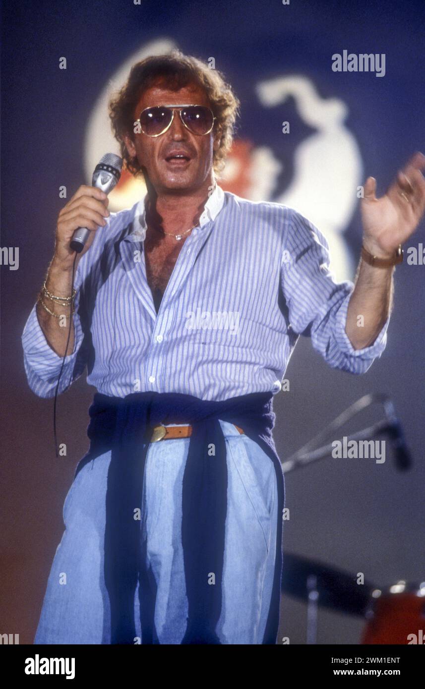 Cantante franco hi-res stock photography and images - Alamy