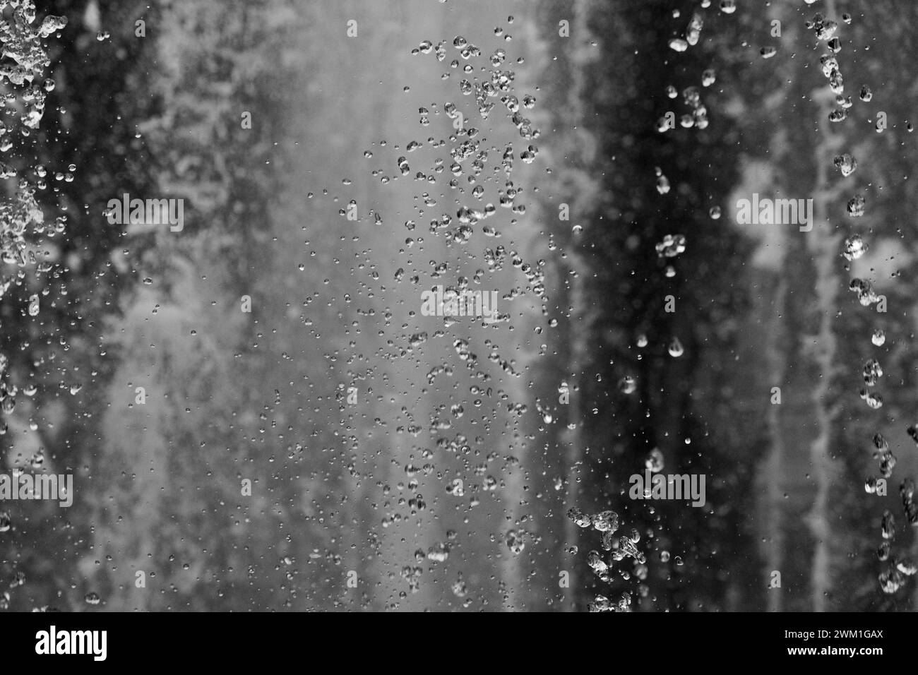 Drops fall Black and White Stock Photos & Images - Alamy