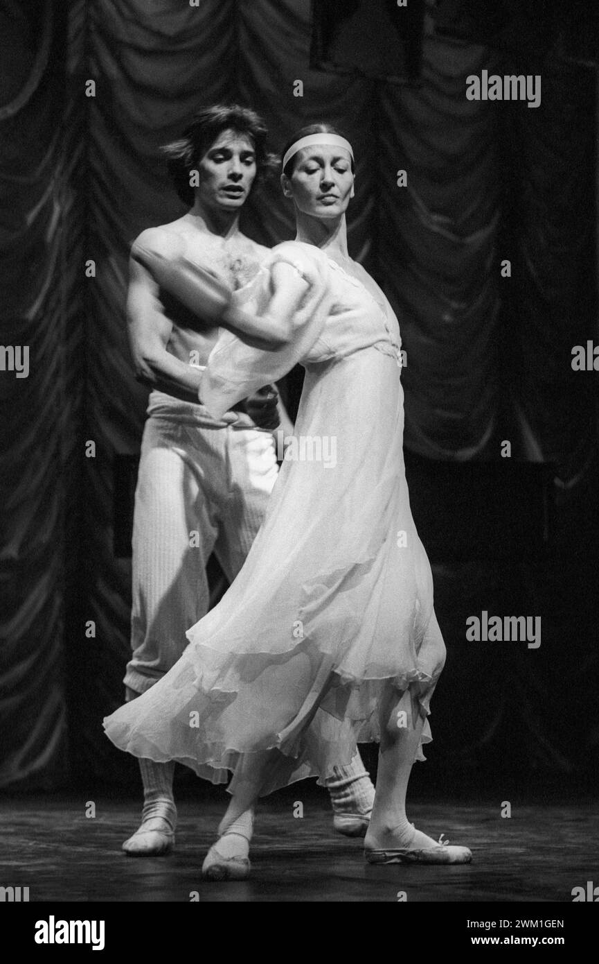 4068740 Ballet dancers Carla Fracci and Gheorghe Iancu performing (1983 ...