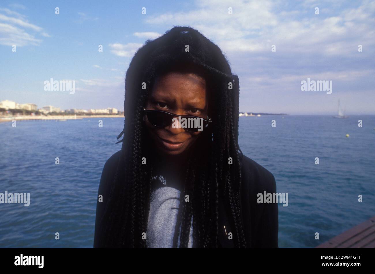 Whoopy goldberg hi-res stock photography and images - Alamy