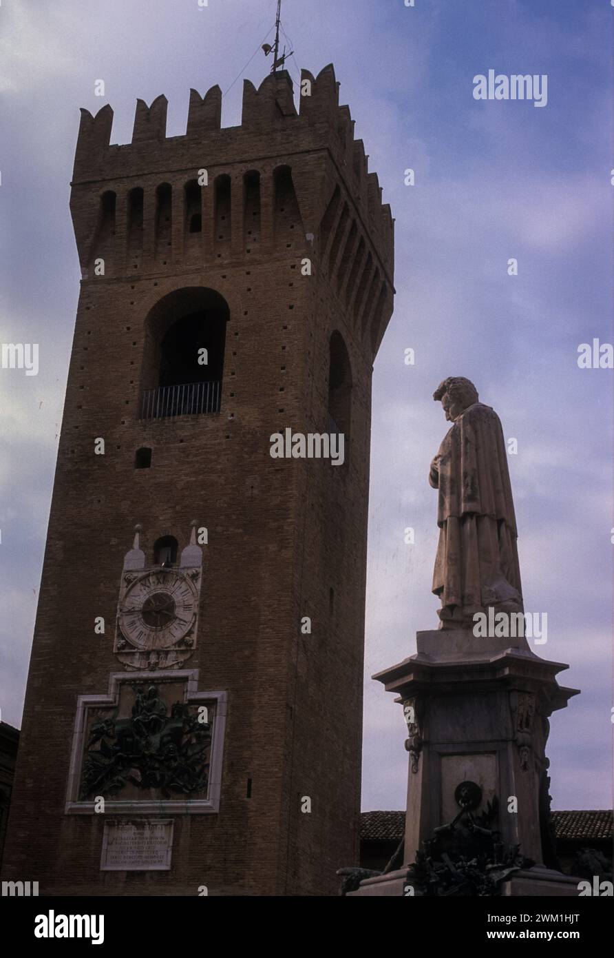 Monumento a giacomo leopardi hi-res stock photography and images - Alamy