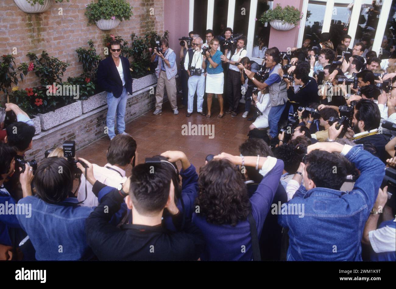 4070031 Venice Film Festival 1989. American actor Mickey Rourke during ...