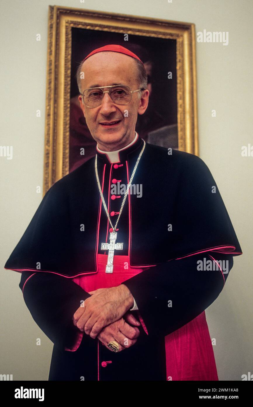 Ruini cardinale hi-res stock photography and images - Alamy