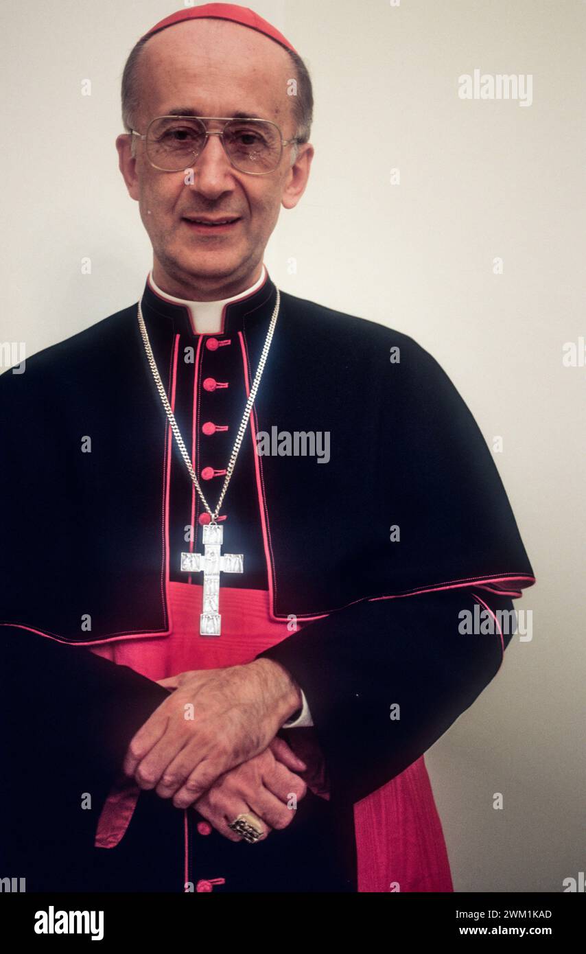 Ruini cardinale hi-res stock photography and images - Alamy