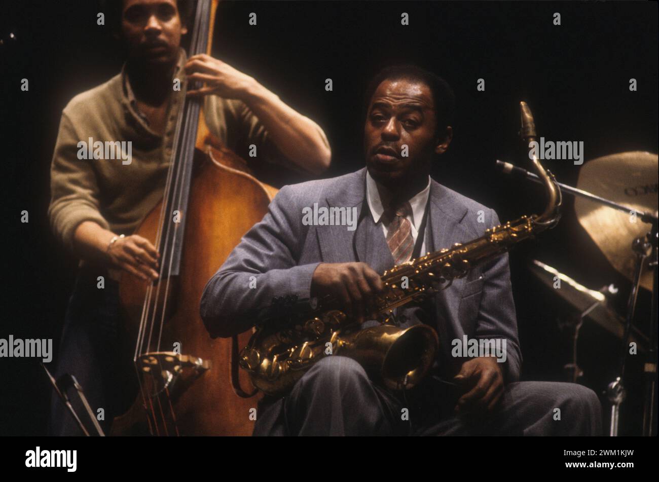 Jazz musicians performing 1980 hi-res stock photography and images - Alamy