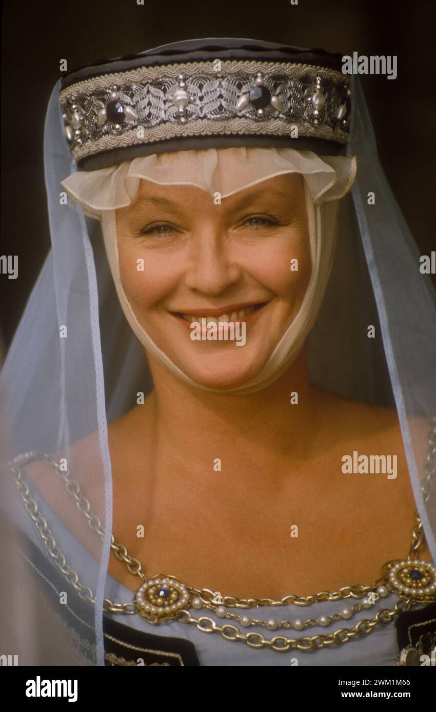 4070412 French actress Marina Vlady (about 1985) (photo); (add.info.: L ...