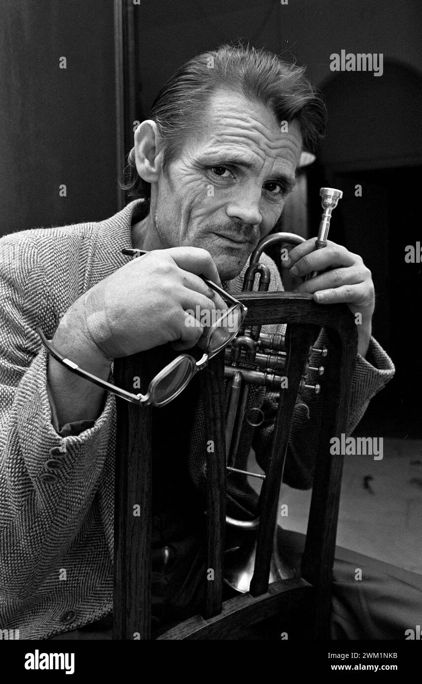 Jazz trumpet player Black and White Stock Photos & Images - Alamy