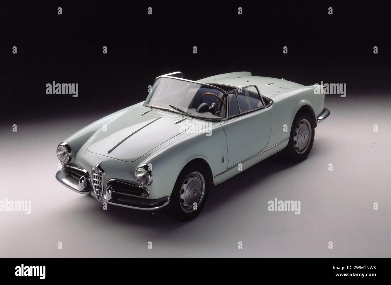 MME4698163 Italian car model Alfa Romeo Giulietta Spider, 1955; (add ...