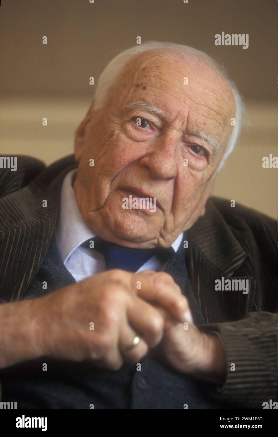 MME4701088 Portrait of the philosopher Hans Georg Gadamer in 1997 ...