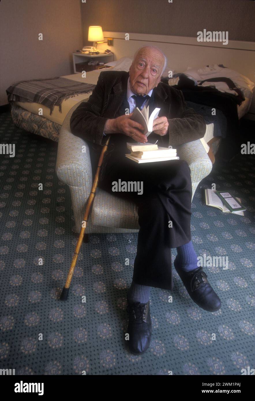 MME4701117 Portrait of the philosopher Hans Georg Gadamer in 1997 ...