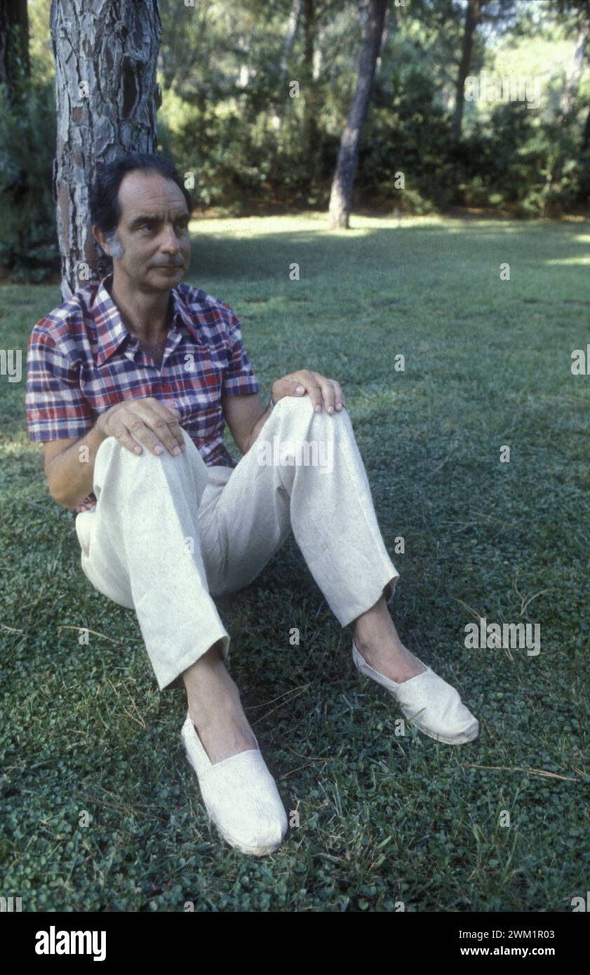 Italo calvino writer hi-res stock photography and images - Alamy