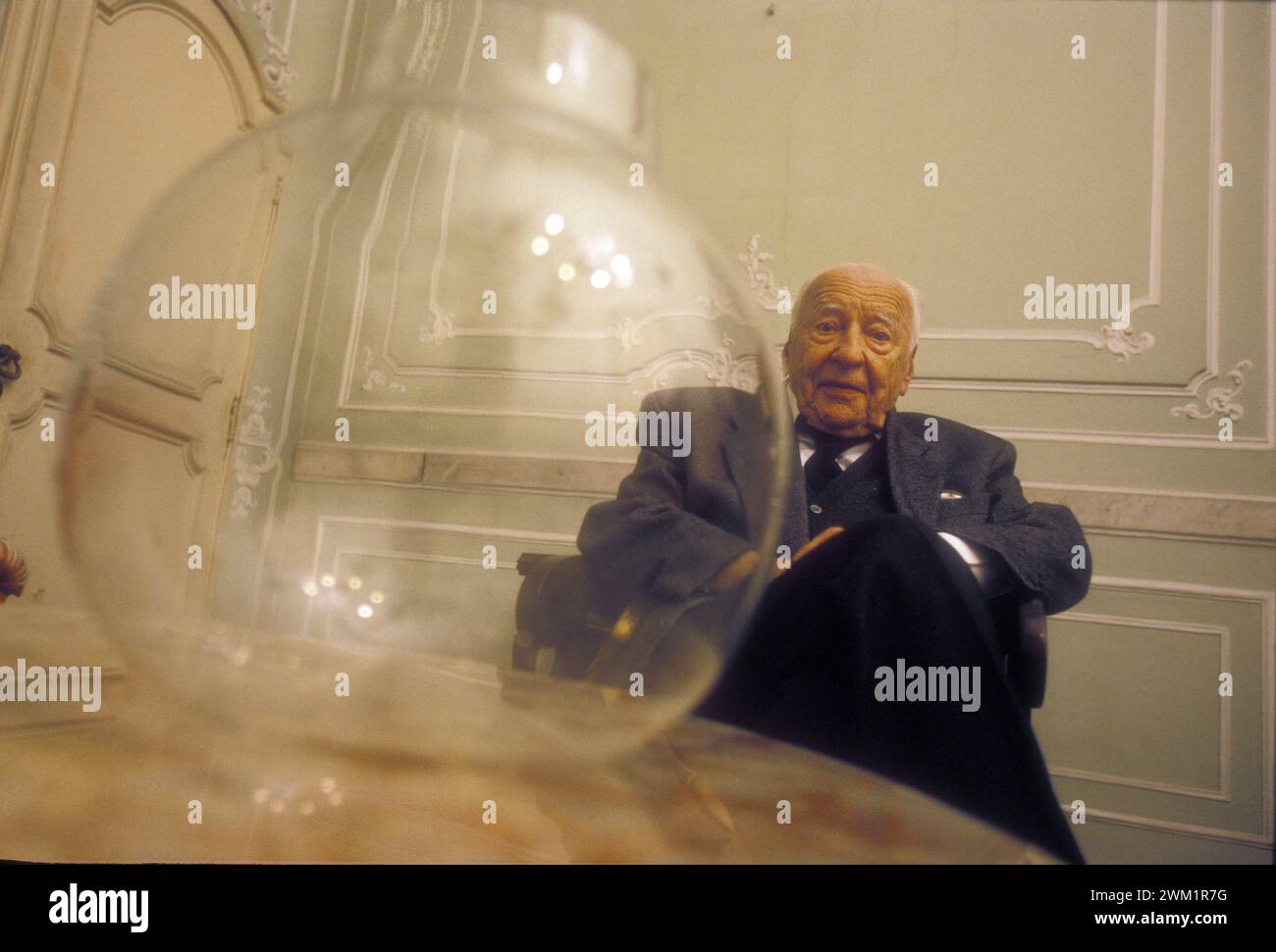 MME4709662 Portrait of the philosopher Hans Georg Gadamer in 1997 ...