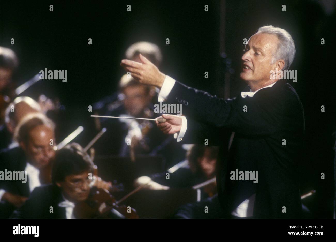 MME4709929 Austrian conductor Carlos Kleiber at a concert in Pompei in ...