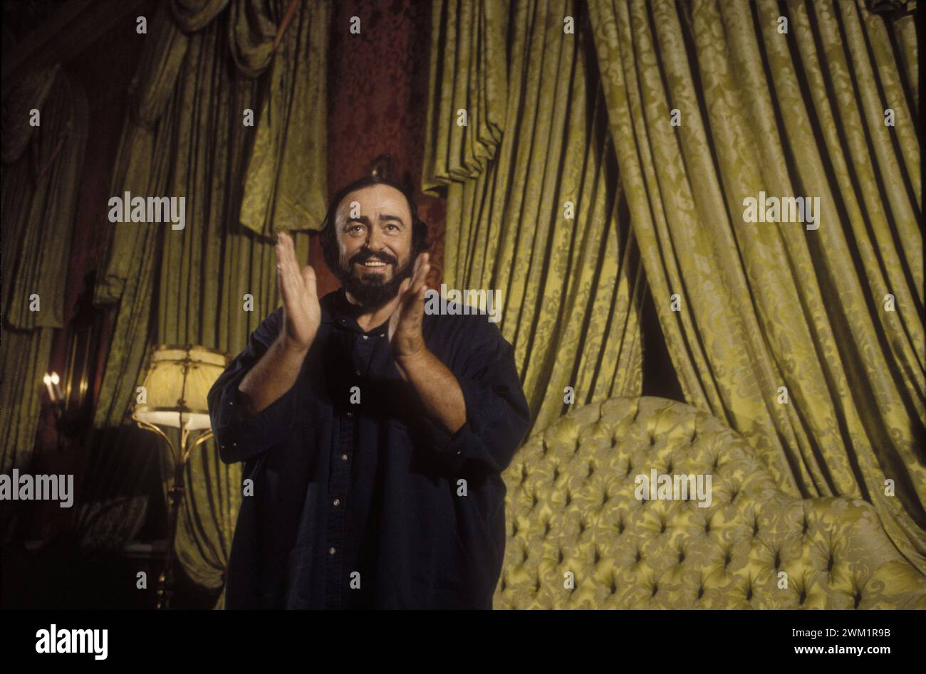 MME4711338 Portrait of the lyrical singer Luciano Pavarotti in 1995 ...